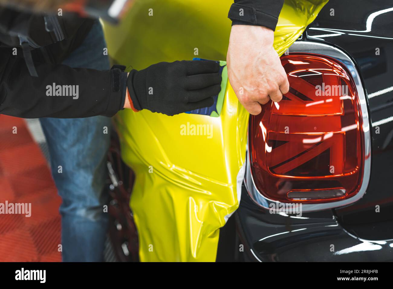 Vinyl wrap installation hi-res stock photography and images - Alamy