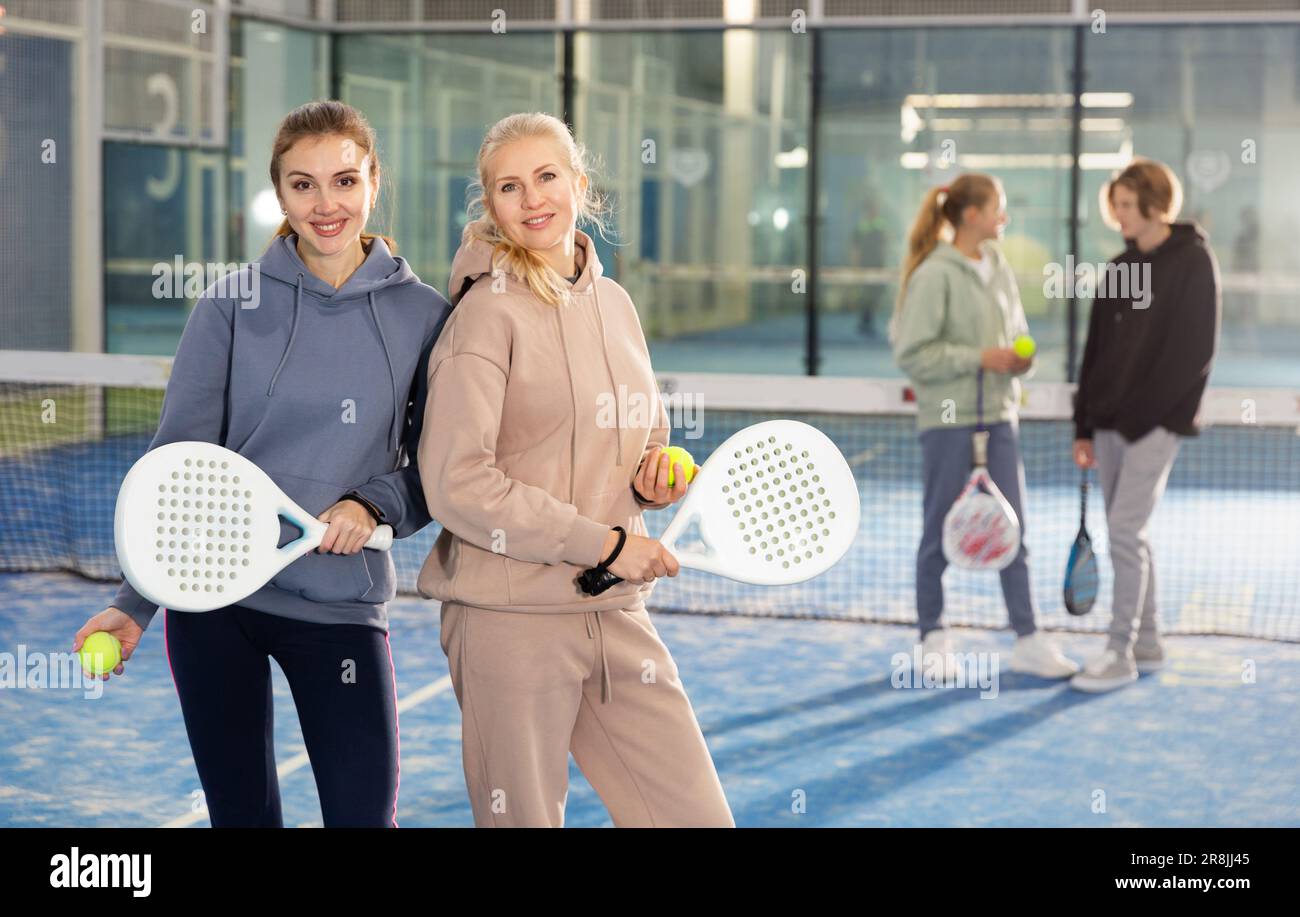 Portrait of two woman tennis players Stock Photo - Alamy