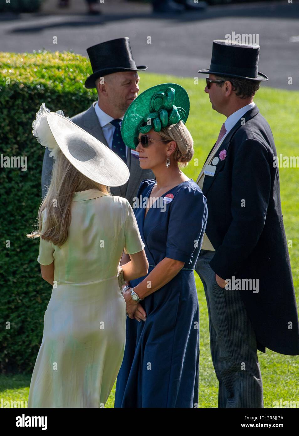 Circle of fire racecourse hi-res stock photography and images - Alamy