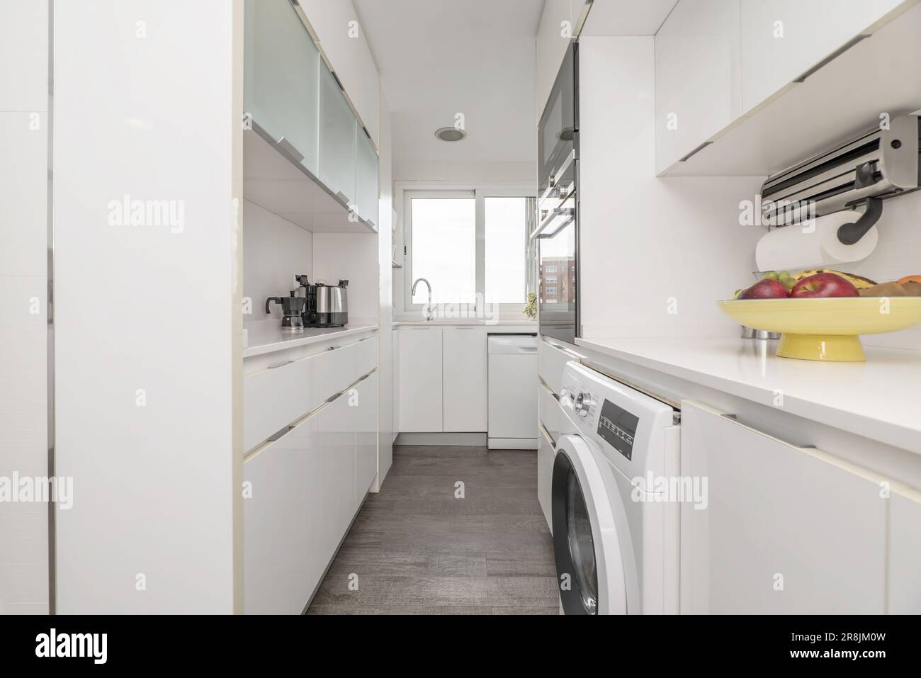 Integrated kitchen appliances hi-res stock photography and images - Alamy
