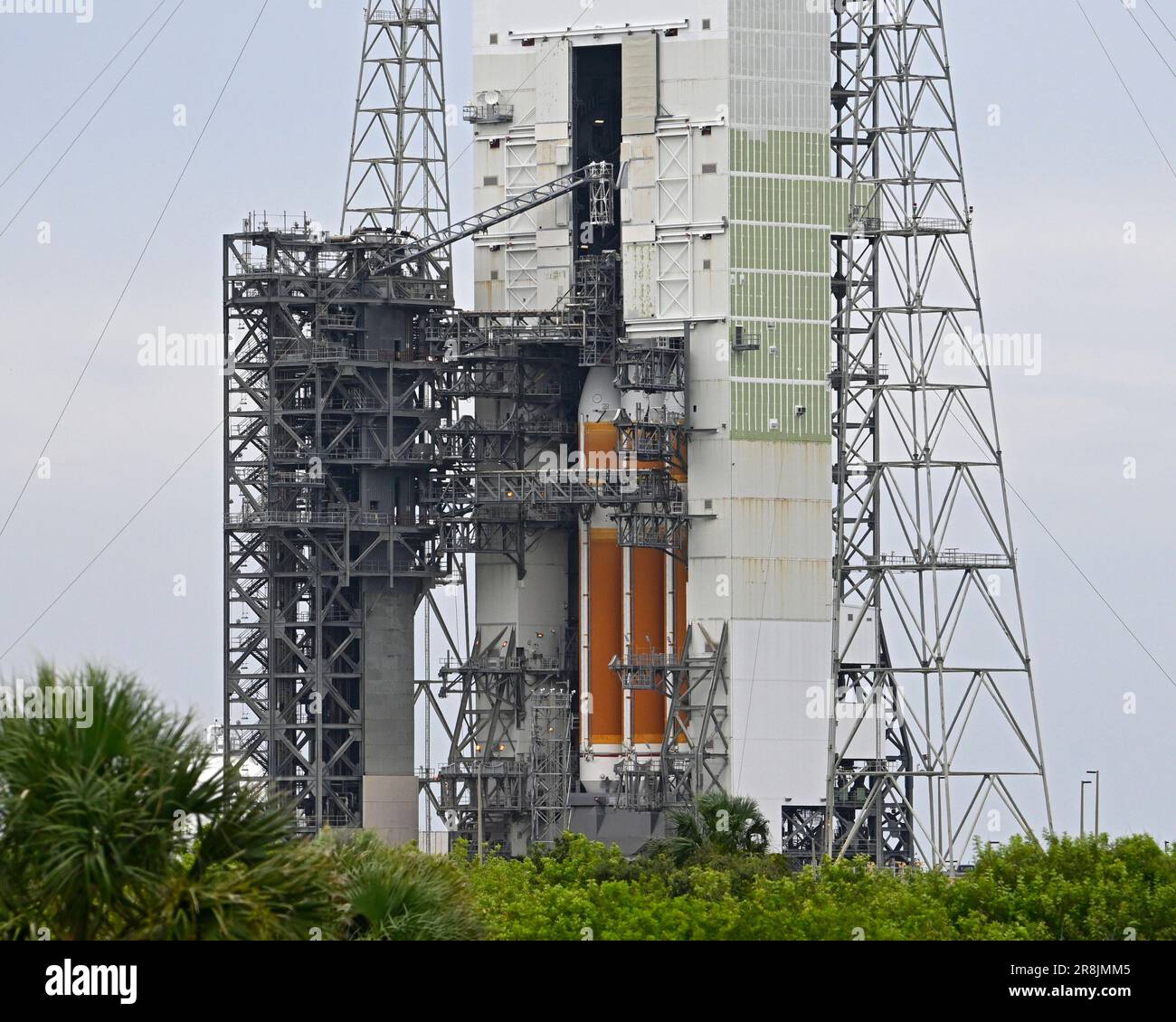 A United Launch Alliance Delta IV Heavy rocket stands inside the Mobile ...