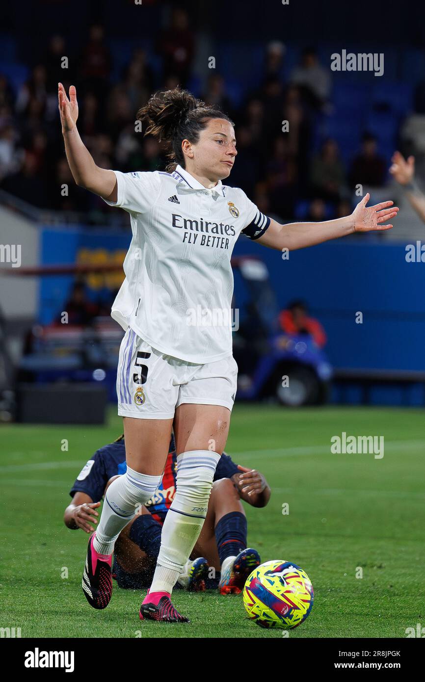 BARCELONA - MAR 25: Ivana in action during the Primera Division ...