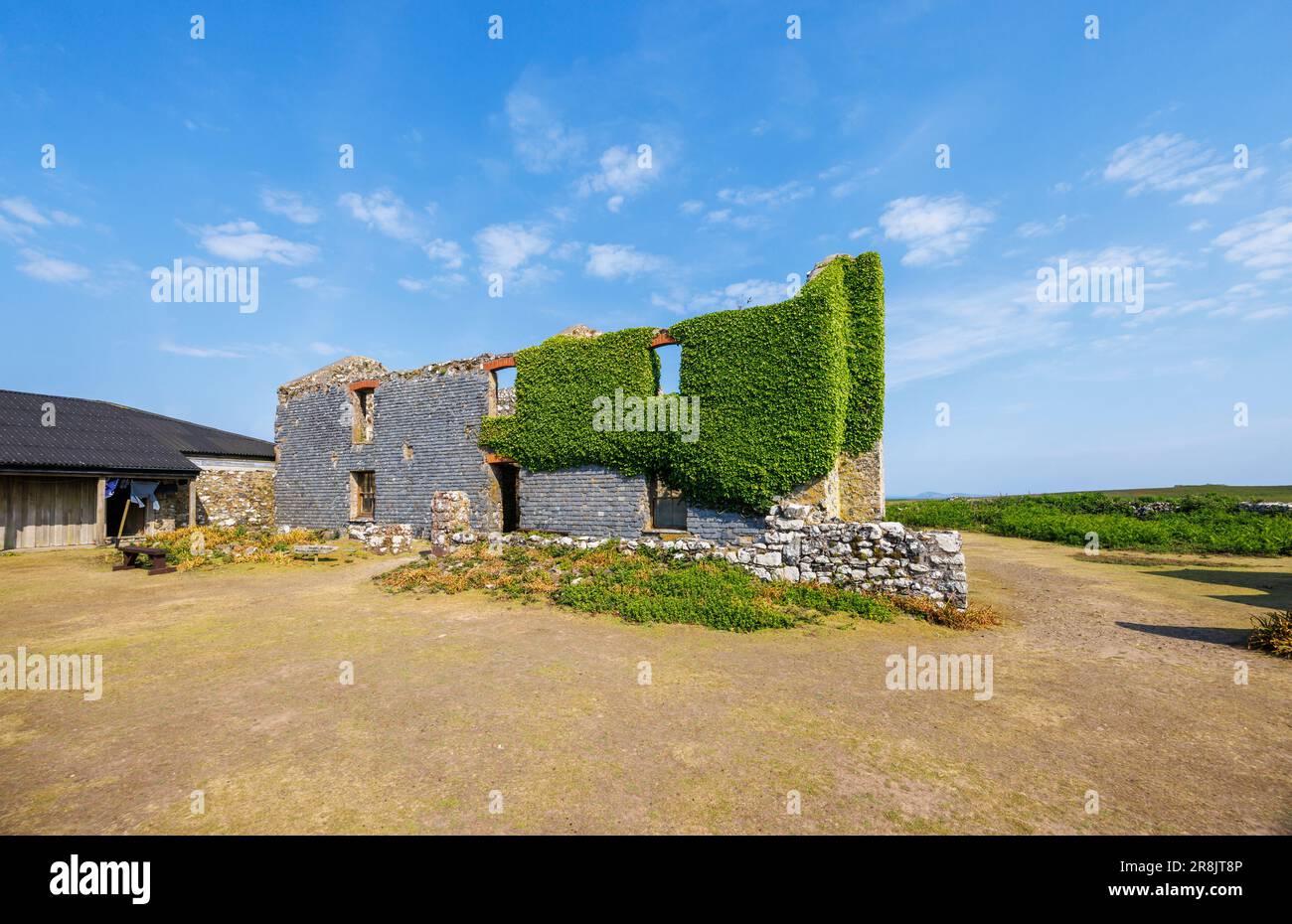 Welsh farm house hi-res stock photography and images - Alamy