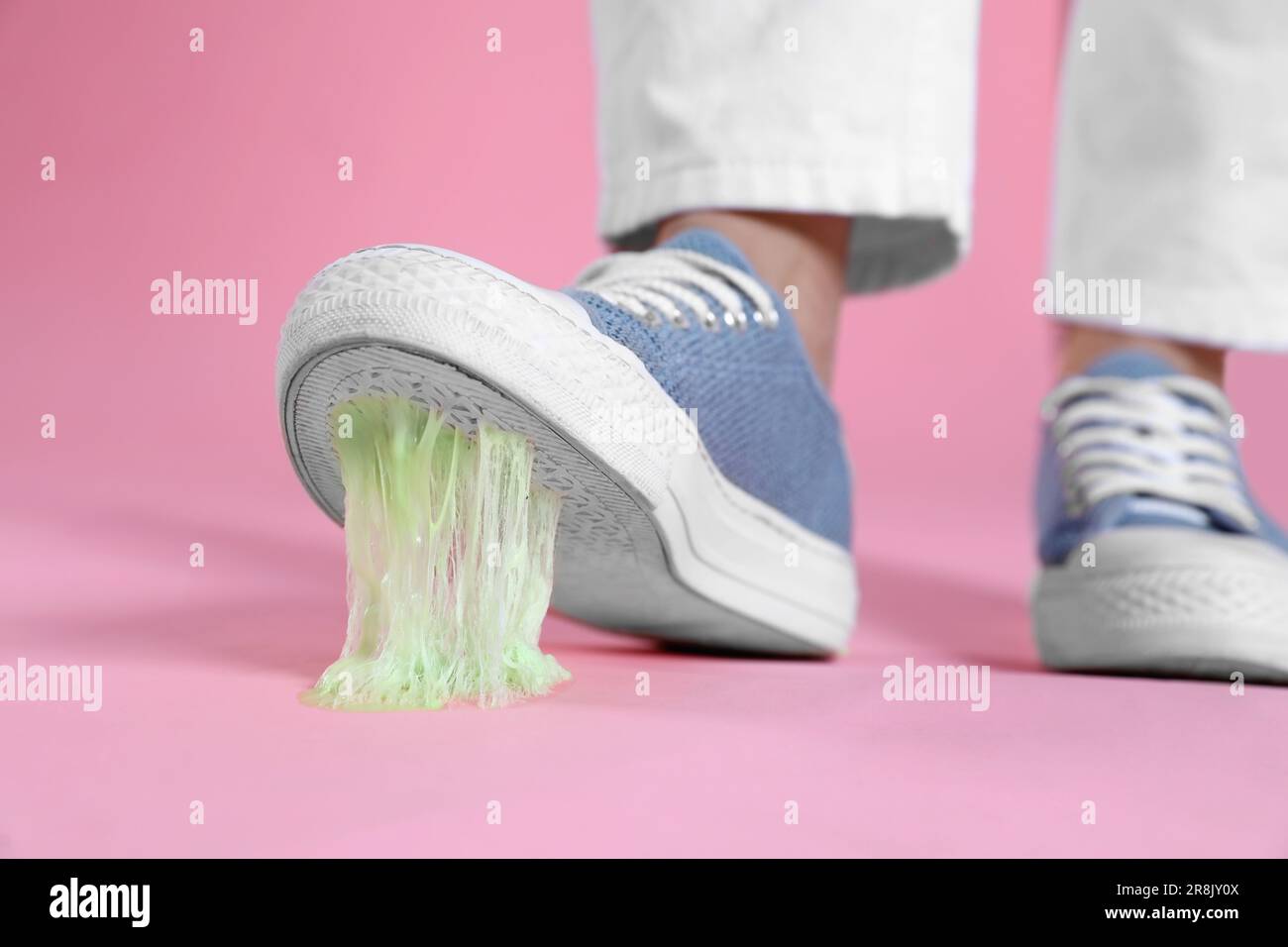 Chewing gum stuck on shoe hi-res stock photography and images - Alamy