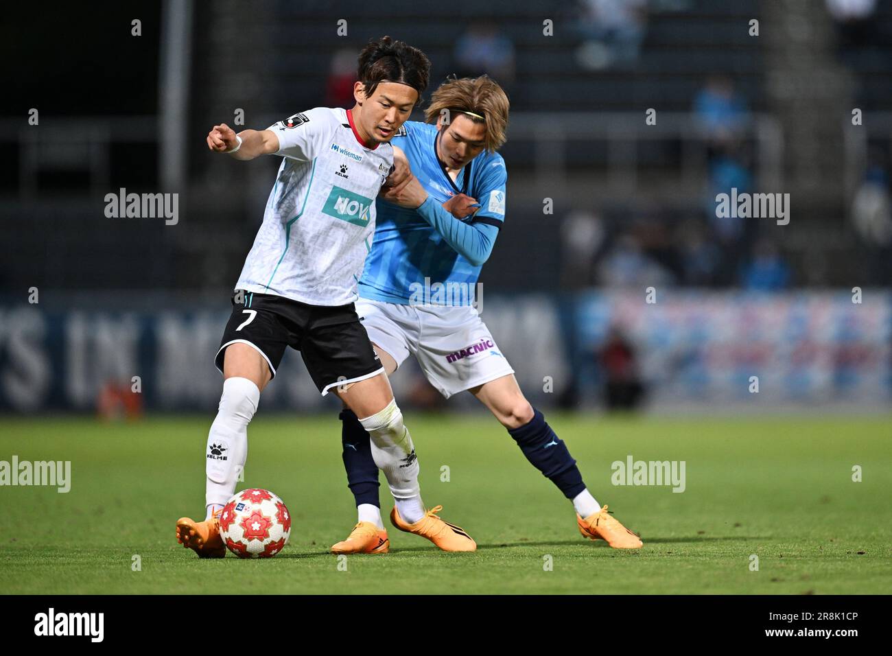 NHK Spring Mitsuzawa Football Stadium, Kanagawa, Japan. 21st June, 2023. (L-R) Masashi Wada ...
