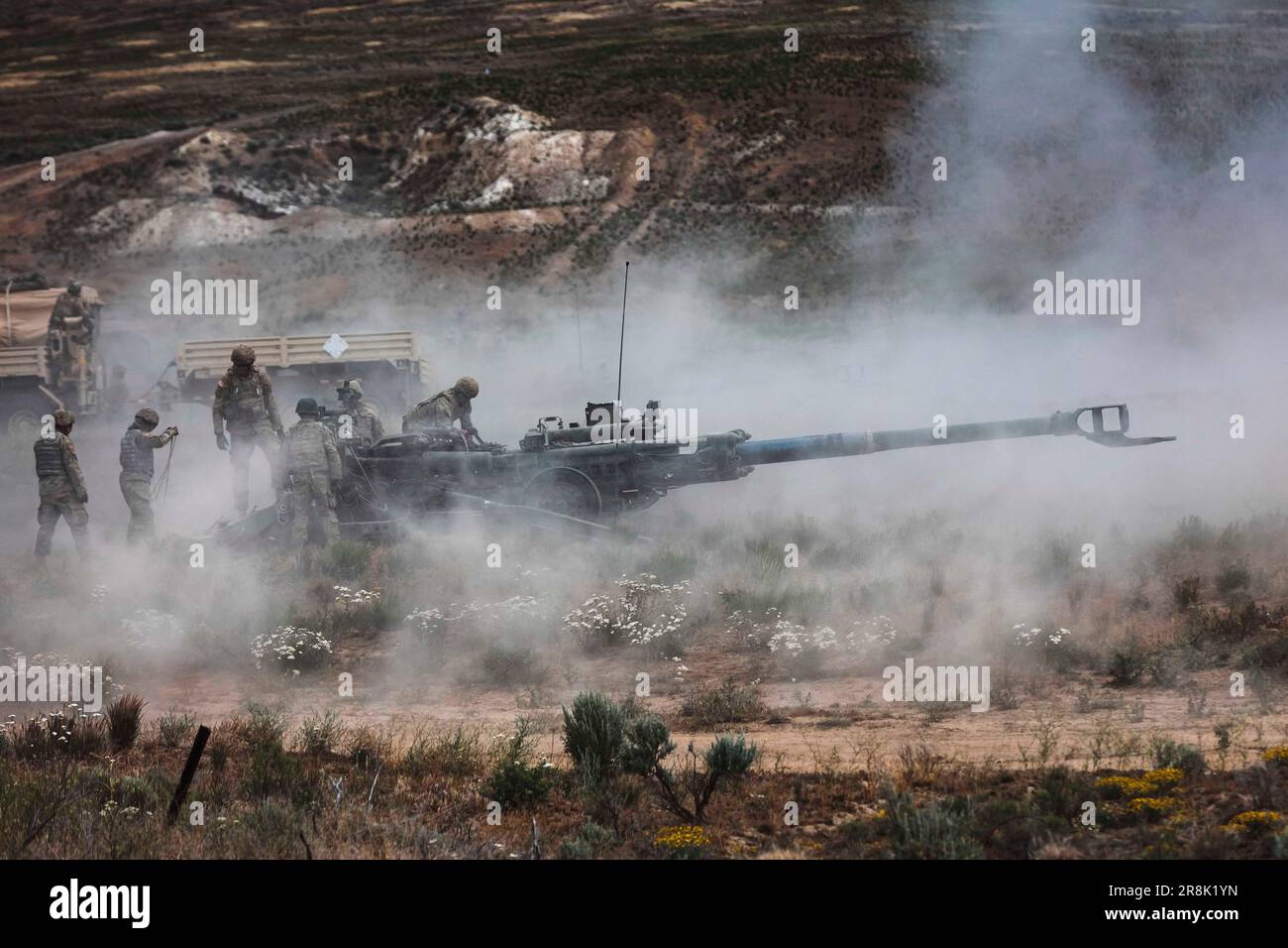 U.S. Army Soldiers with 2nd Battalion, 146th Field Artillery Regiment ...