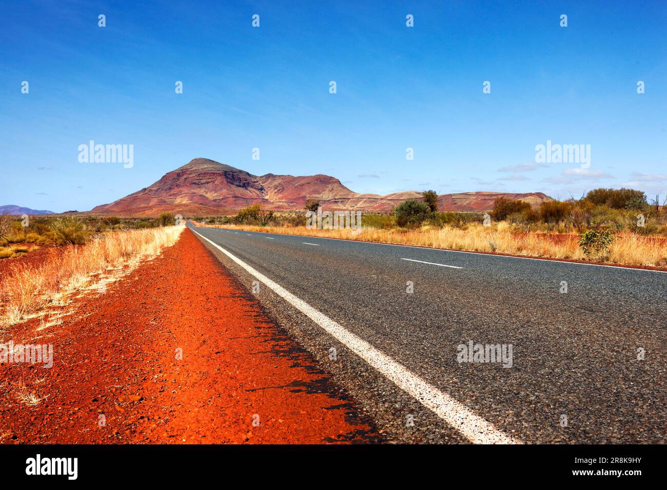 Newman western australia australia hi-res stock photography and images ...