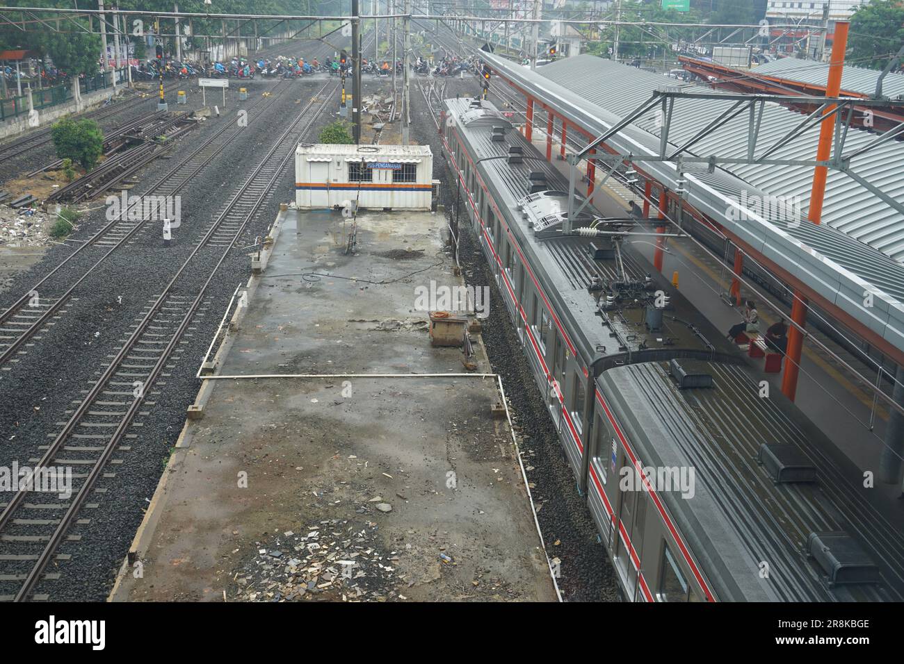 Jalur kereta api hi-res stock photography and images - Alamy