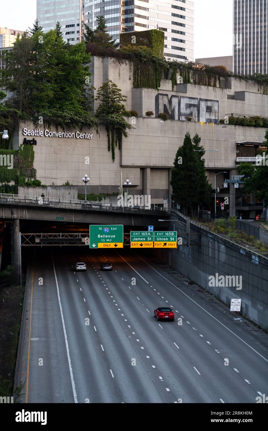 Seattle graffiti law hi-res stock photography and images - Alamy