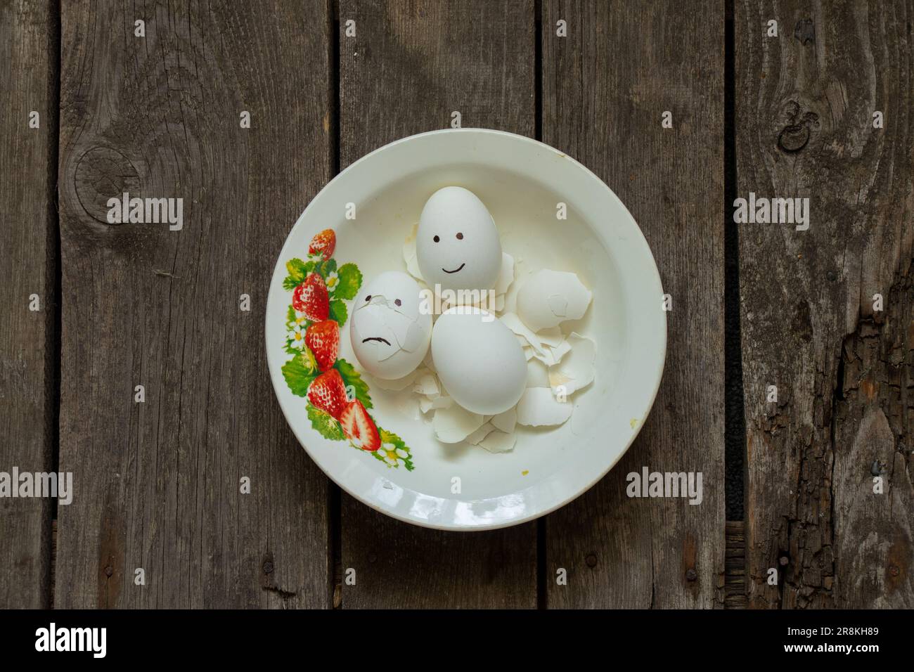 Food plate sad smiley hi-res stock photography and images - Alamy
