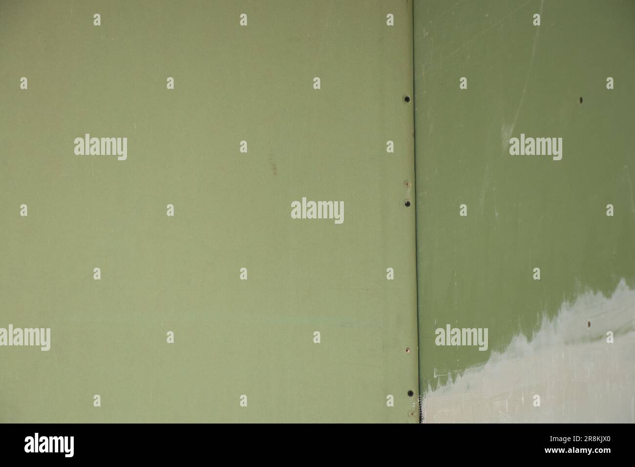 Gypsum wall sheathing hi-res stock photography and images - Alamy