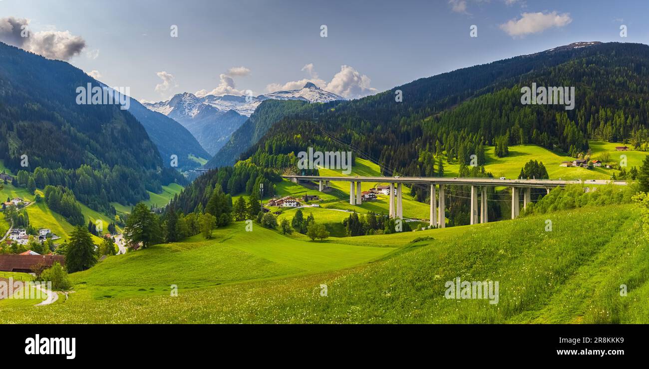 Road through the moun tains hi-res stock photography and images - Alamy