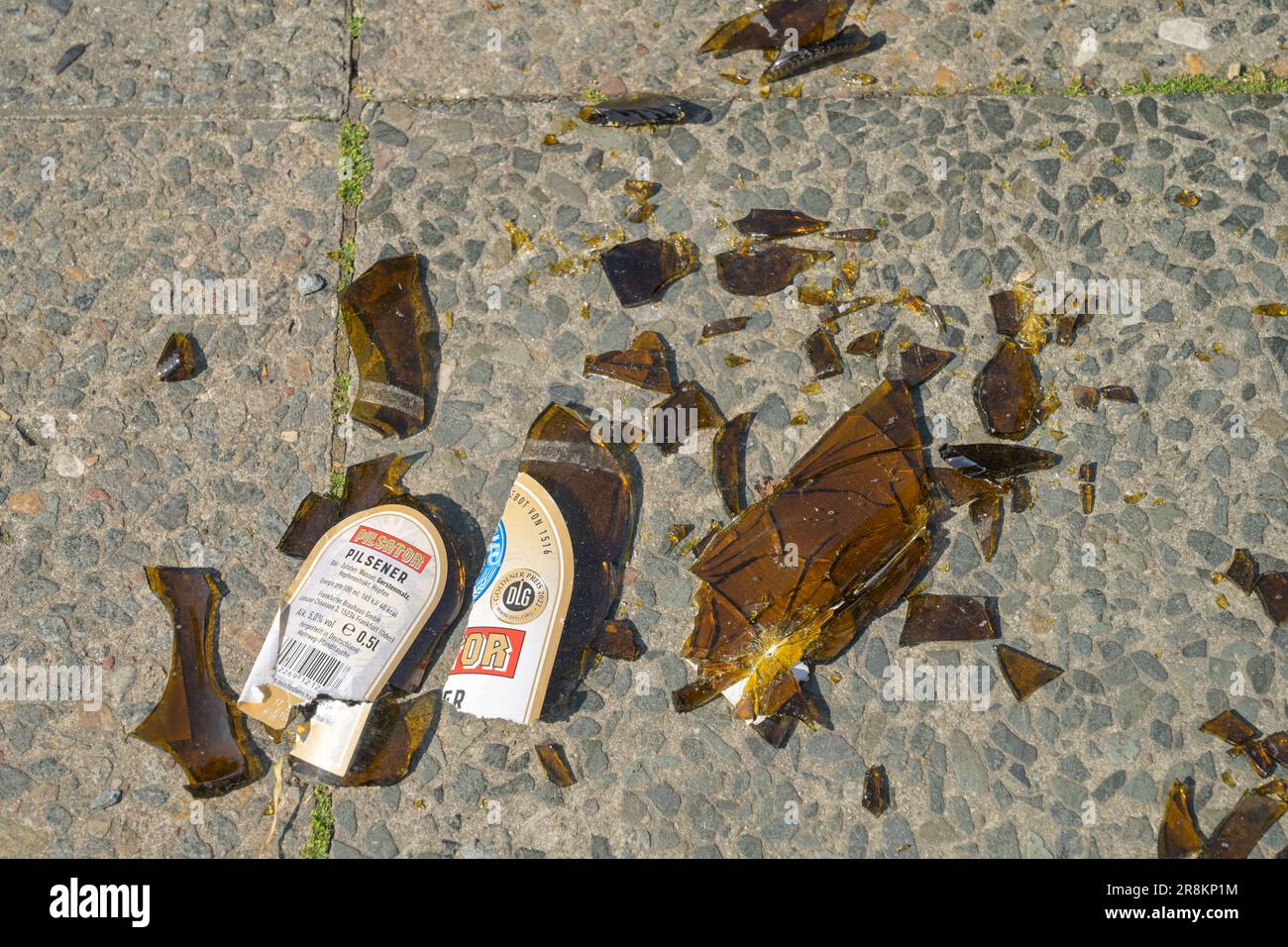 Scherben hi-res stock photography and images - Alamy