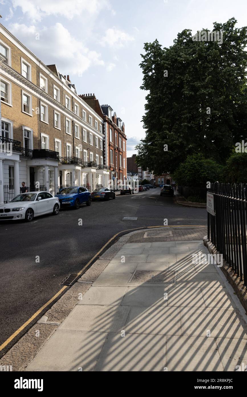 Royal portfolio hi-res stock photography and images - Alamy