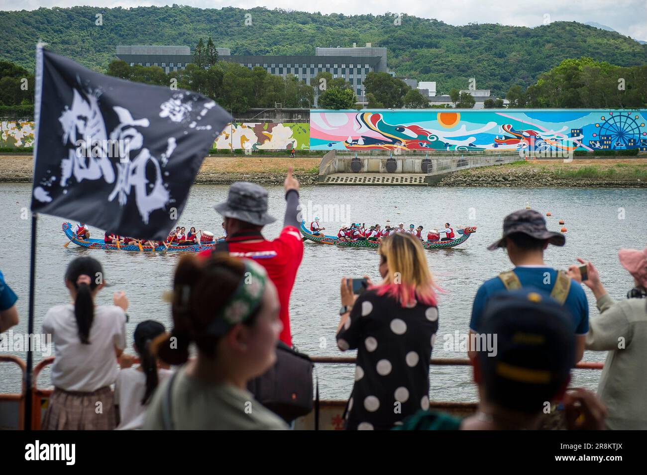 Taipei. 22nd June, 2023. Crew members participate in a traditional ...