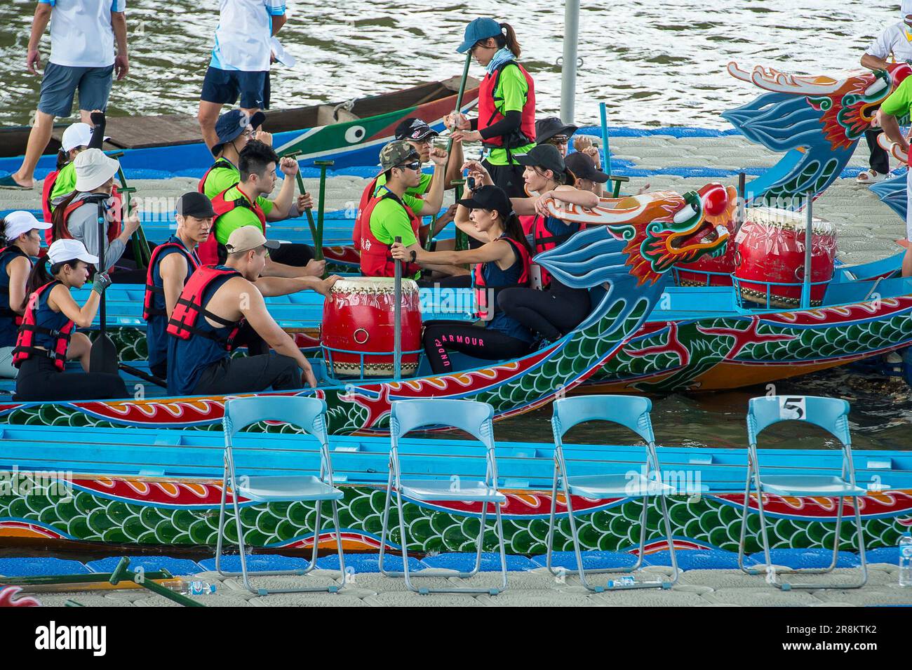 Taipei. 22nd June, 2023. Crew members prepare to start in a traditional ...