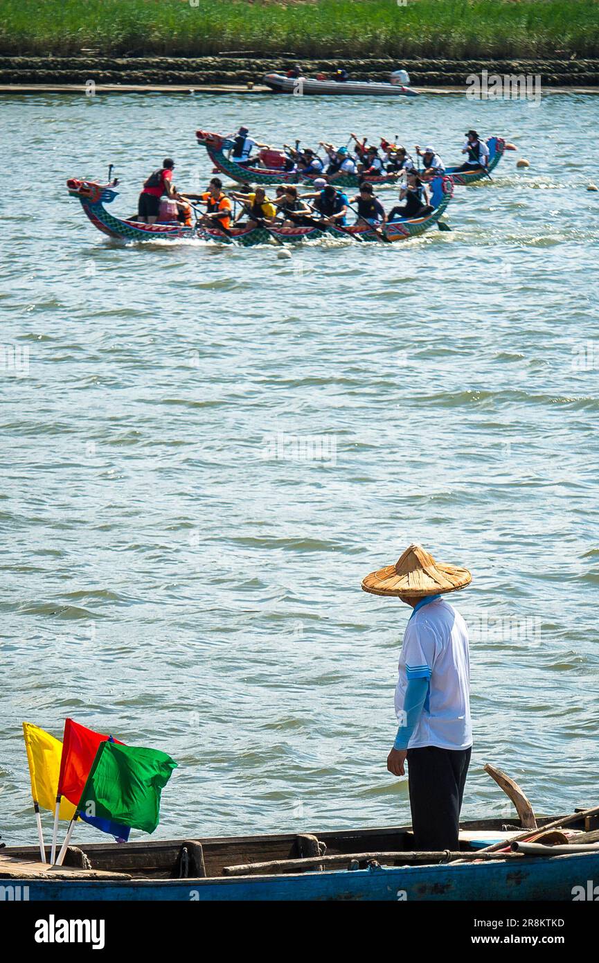 Taipei. 22nd June, 2023. Crew members participate in a traditional ...