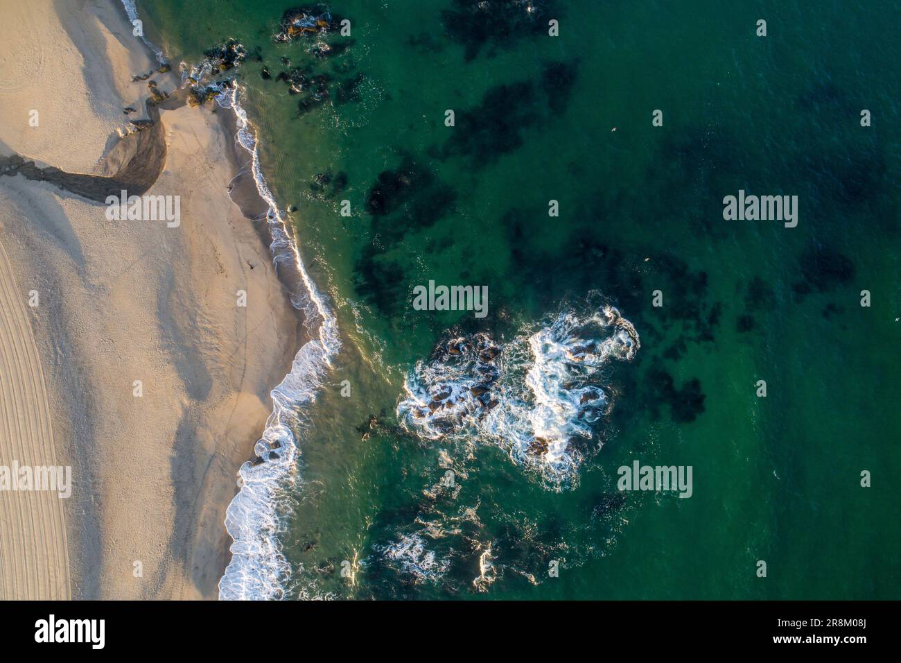 Aerial side view sand beach hi-res stock photography and images - Alamy
