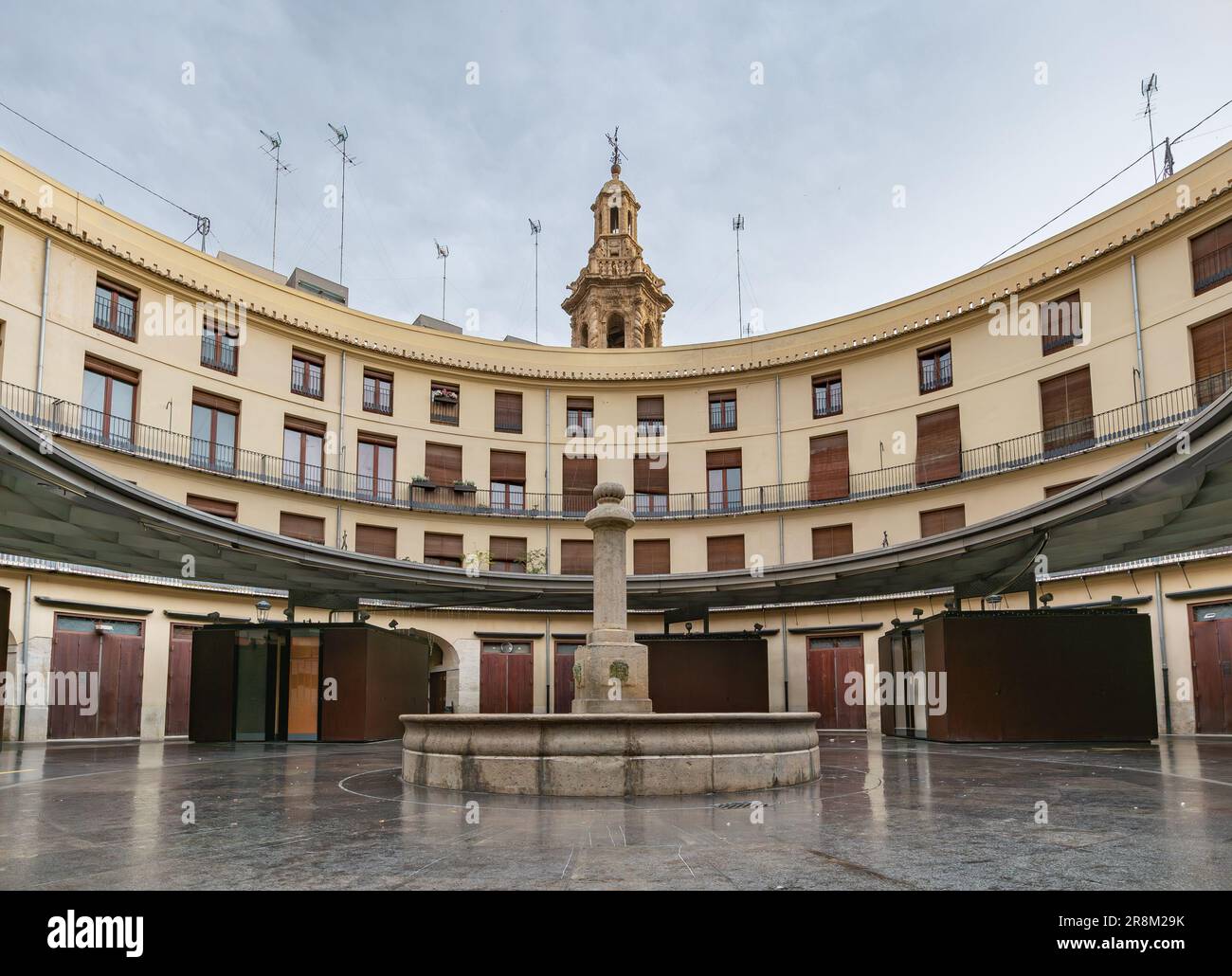 Valencia round square hi-res stock photography and images - Alamy