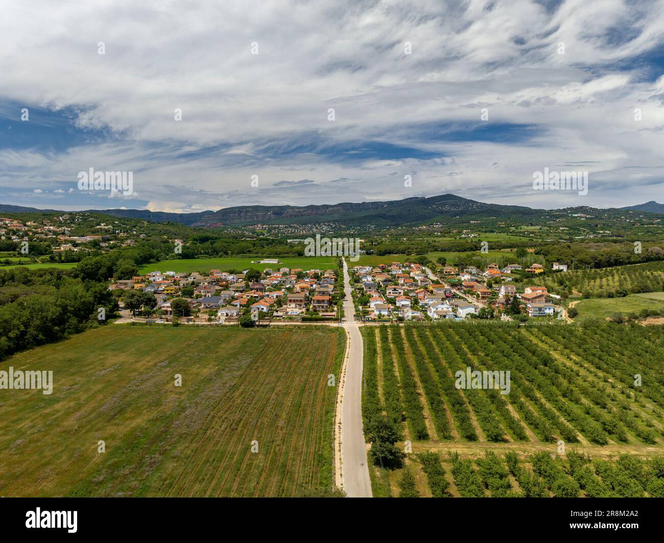 Paysage de verger hi-res stock photography and images - Alamy