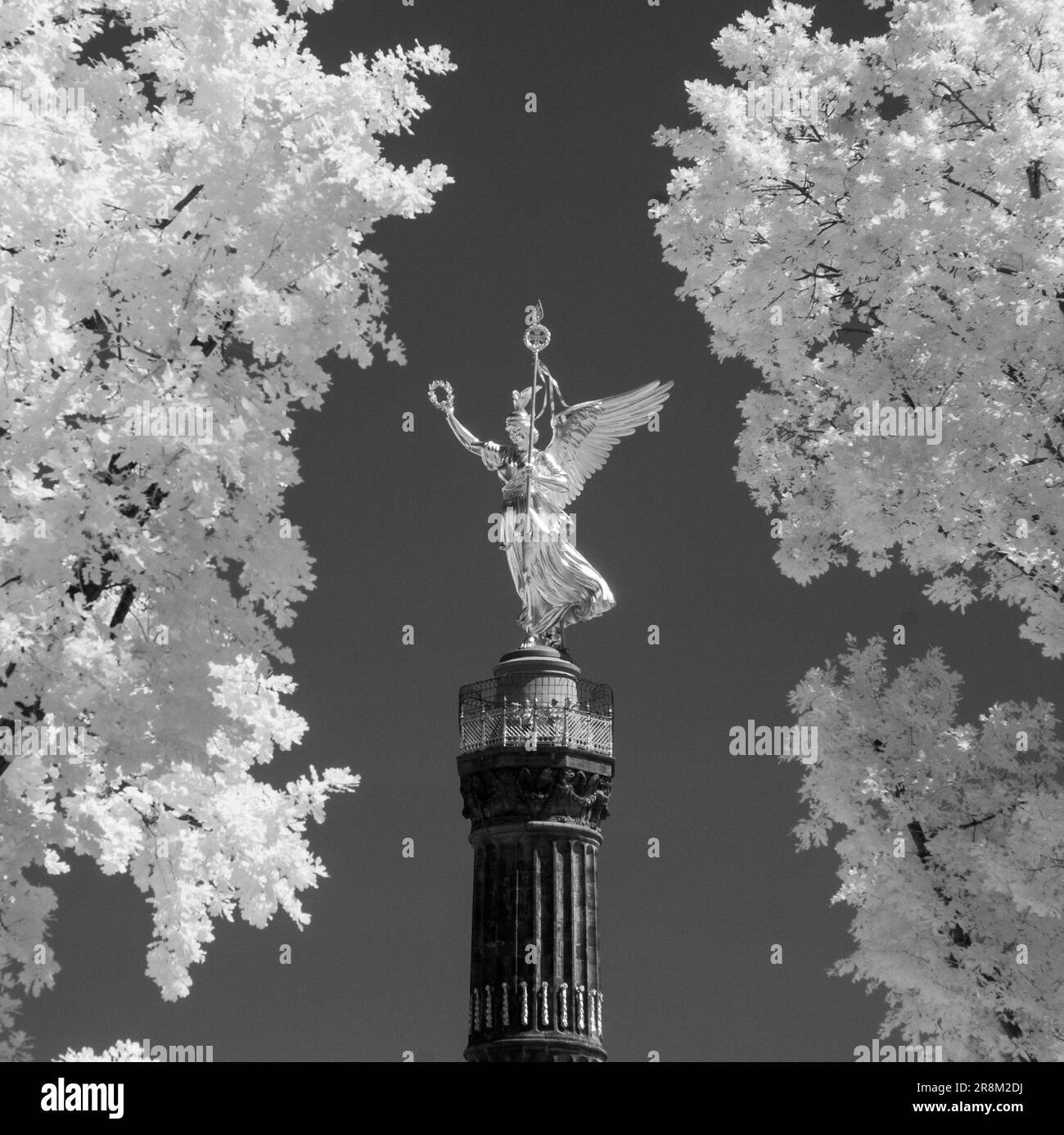 Siegessaeule German victory column in Tiergarten park, Berlin, in ...
