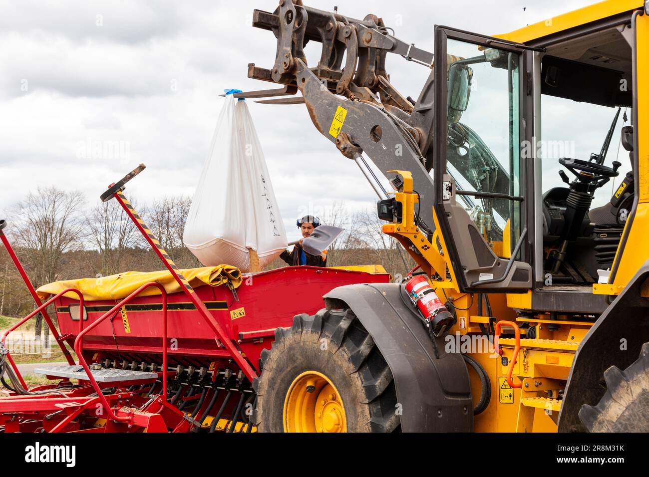 Farming working vehicles hi-res stock photography and images - Alamy