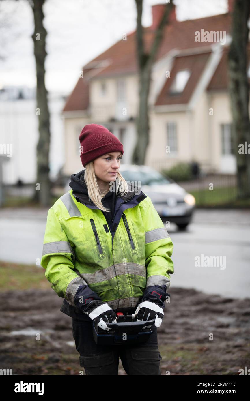 Female traffic controller hi-res stock photography and images - Alamy
