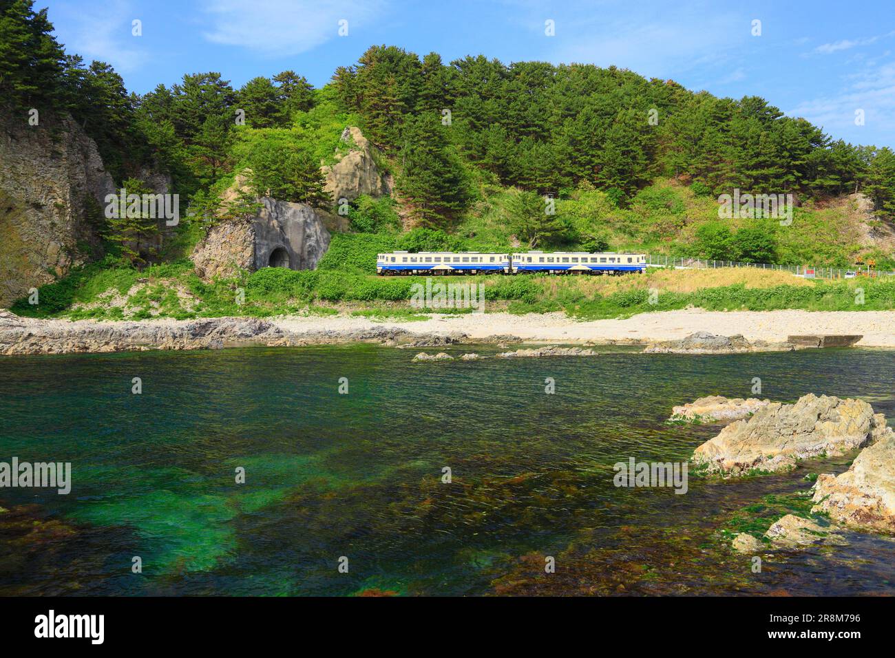 Japan gono train hi-res stock photography and images - Alamy