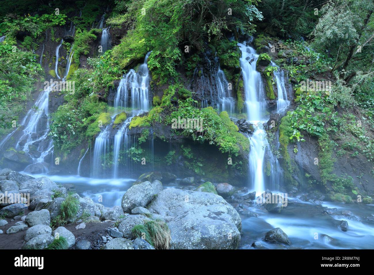 Doryuno waterfall hi-res stock photography and images - Alamy