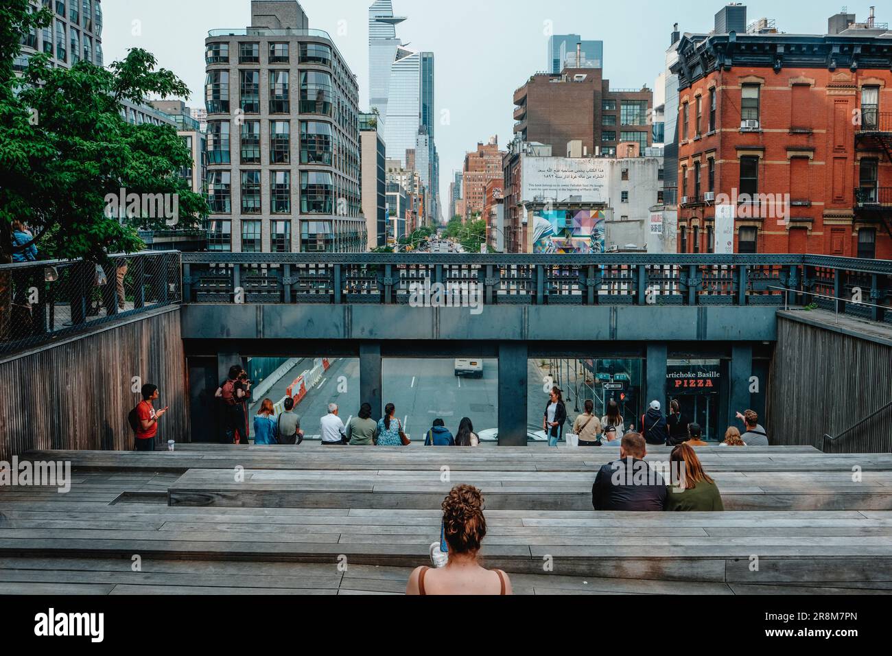 High line observation deck hi-res stock photography and images - Alamy