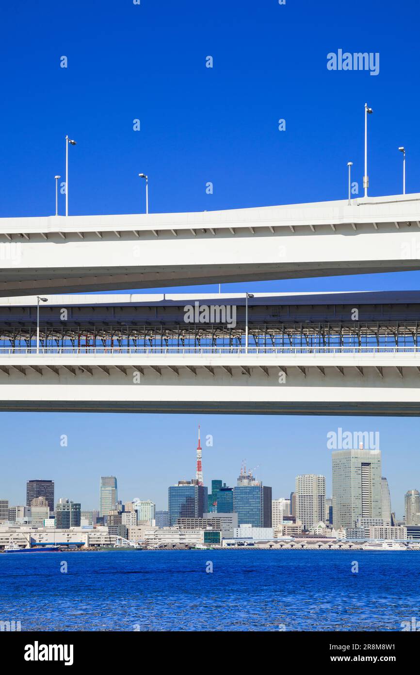 Rainbow Bridge and Tokyo Tower Stock Photo - Alamy