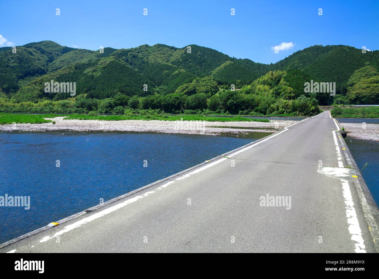 Shimanto river and Sadano Chinkabashi Stock Photo - Alamy