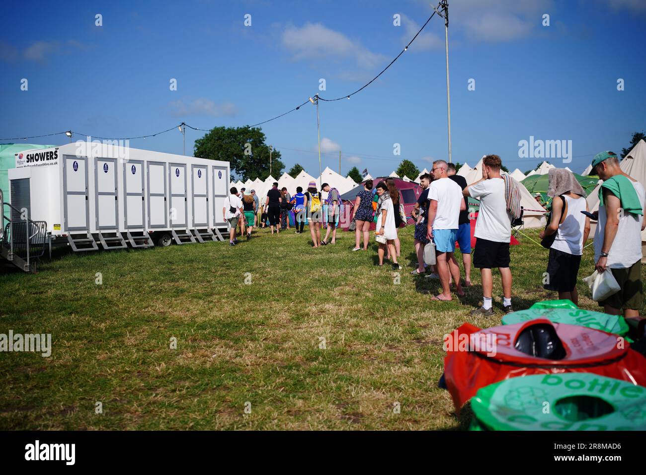 Showers queue hi-res stock photography and images - Alamy