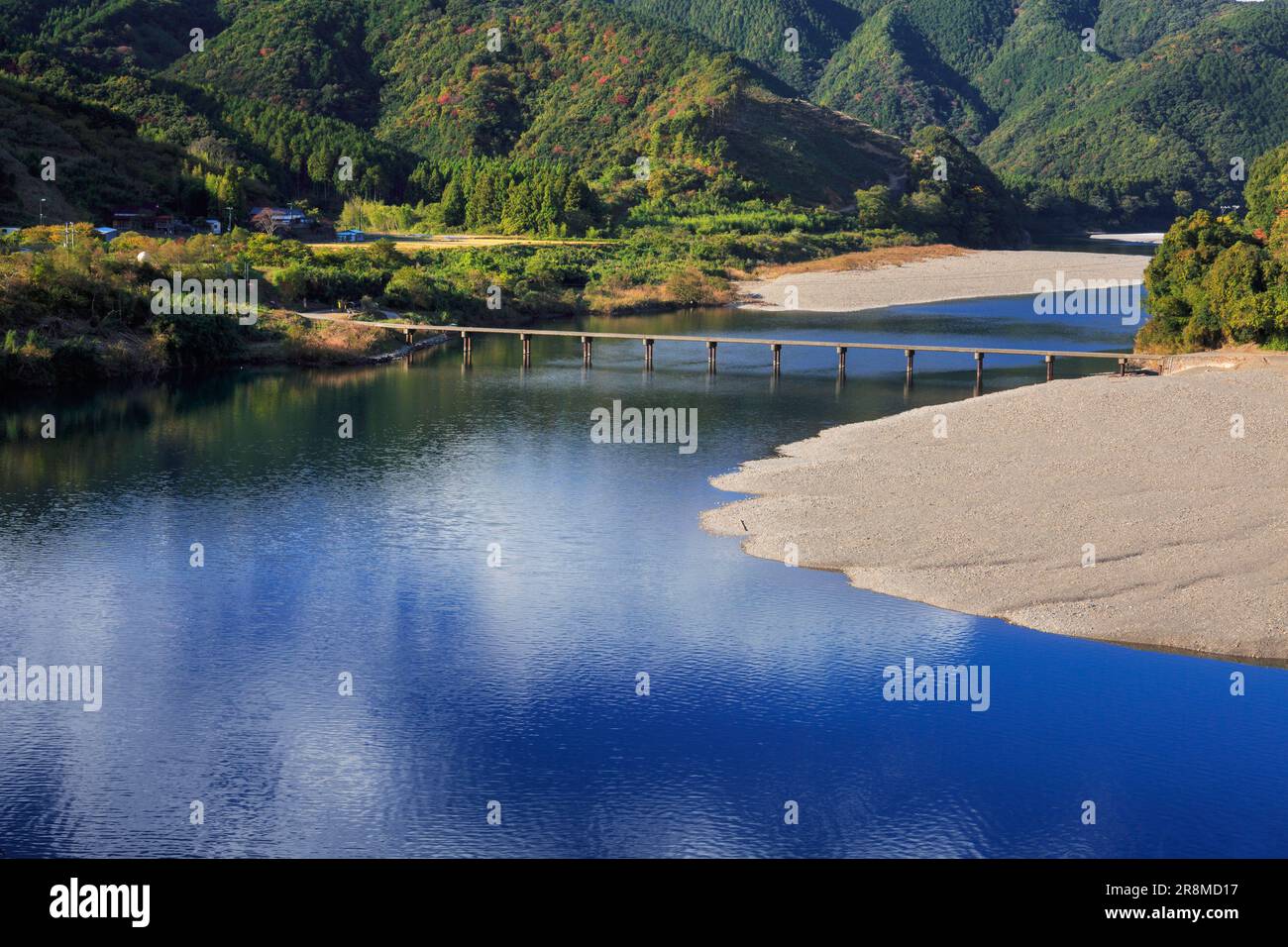 Sanri low water crossing and autumn colors in the Shimantogawa River ...