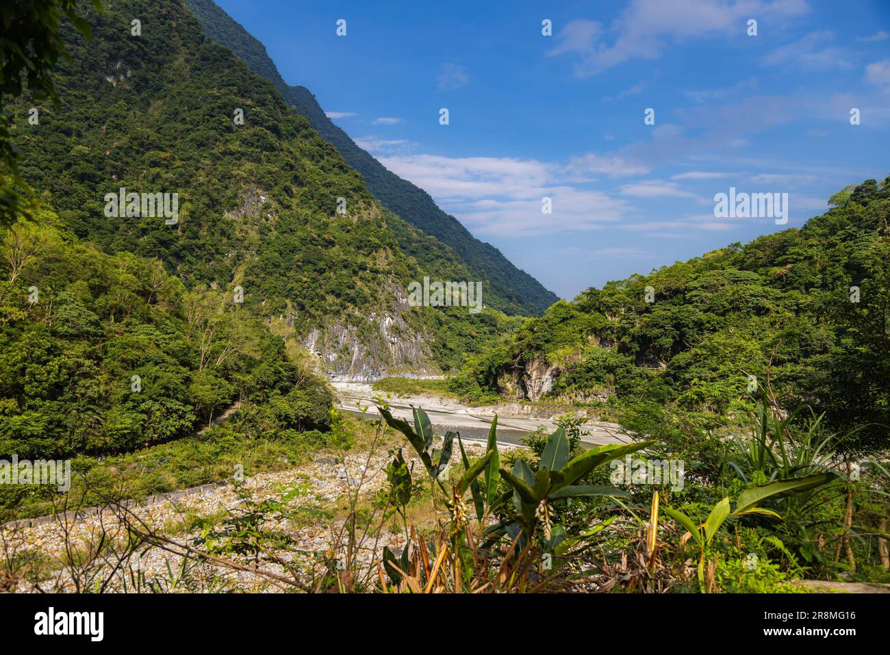 The Taroko National Park in Taiwan is an enchanting paradise that ...
