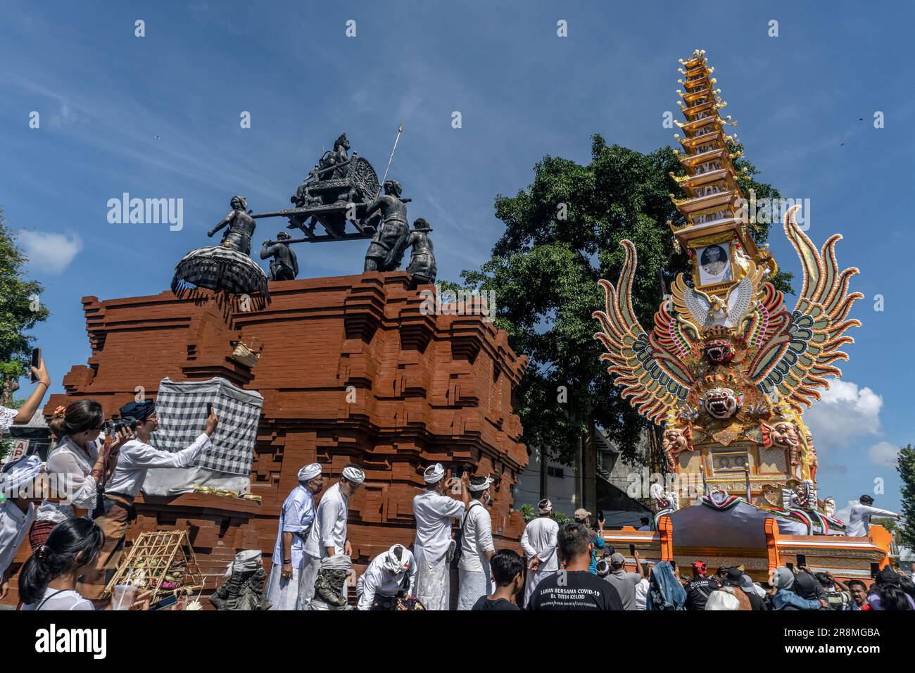 Denpasar, Indonesia. 21st June, 2023. People march to accompany the ...