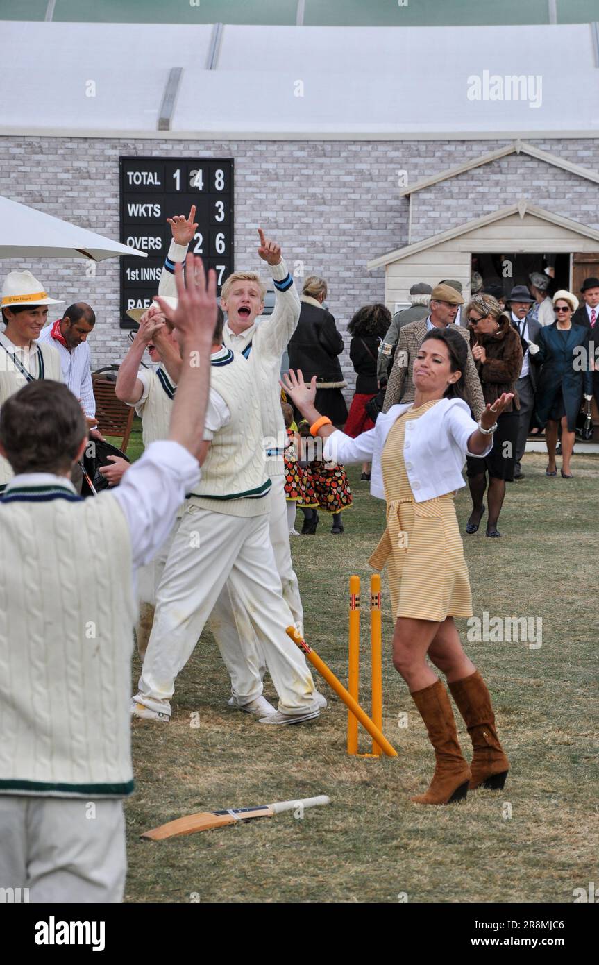 Amanda Stretton, female motorsport and motor industry TV presenter ...