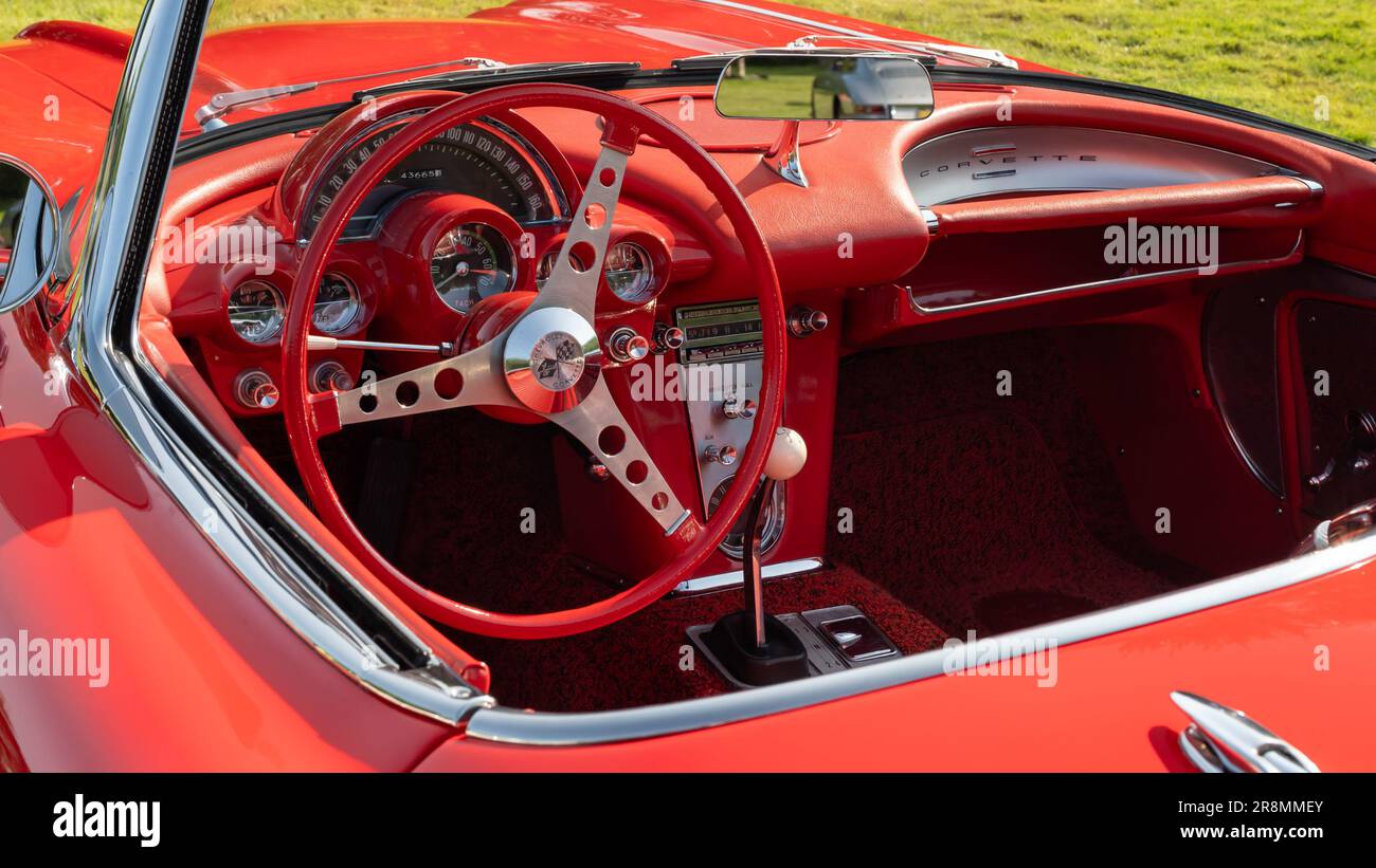 GROSSE POINTE SHORES, MI/USA - JUNE 18, 2023: A 1961 Chevrolet Corvette ...