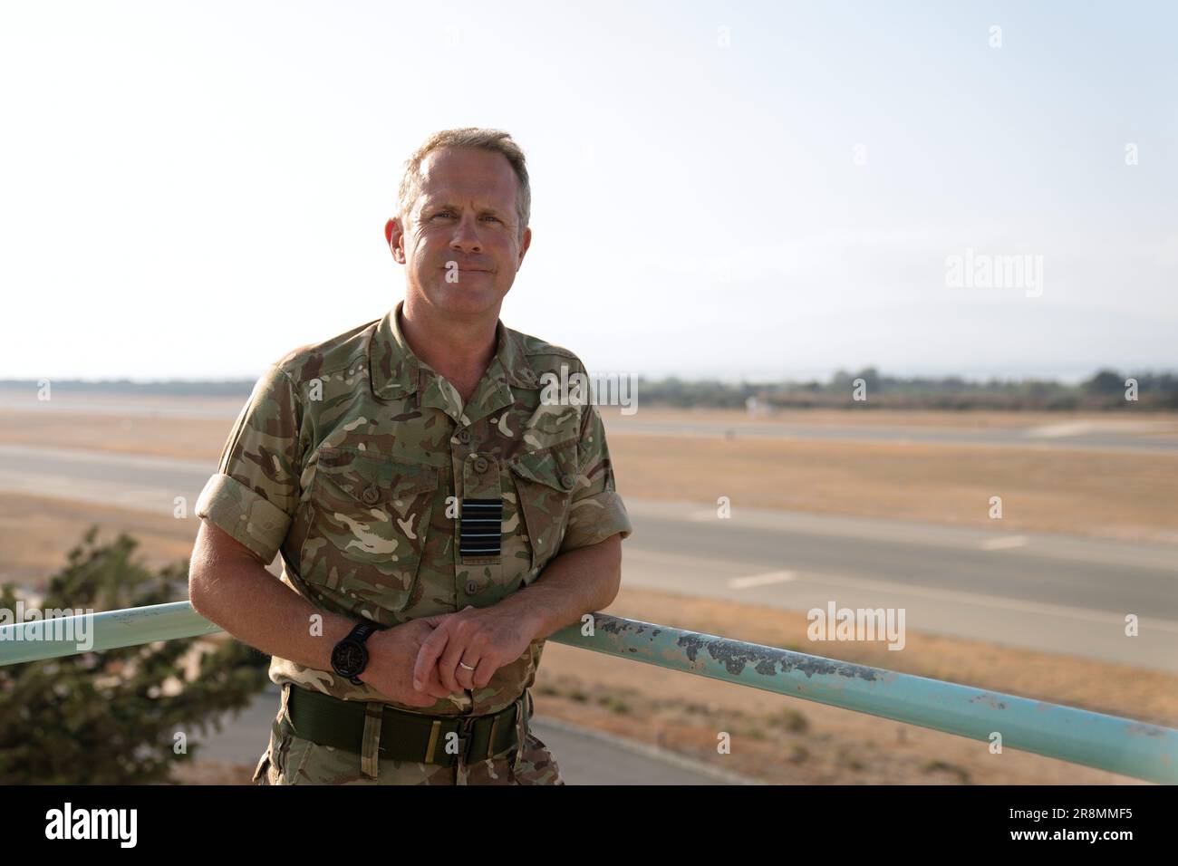 Cloke hi-res stock photography and images - Alamy