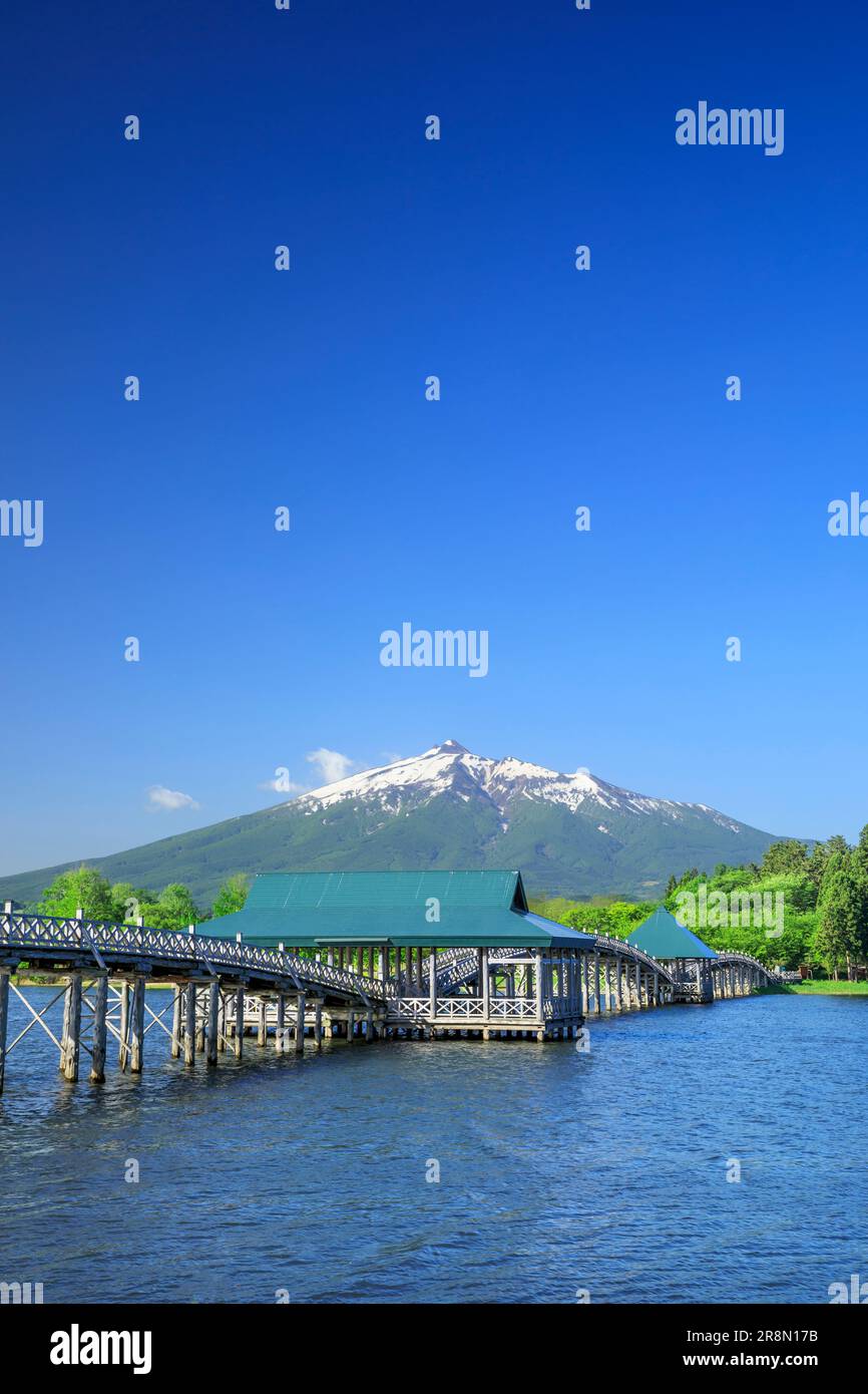 Mt. Iwaki and Tsugaru Fujimi Lake Stock Photo - Alamy