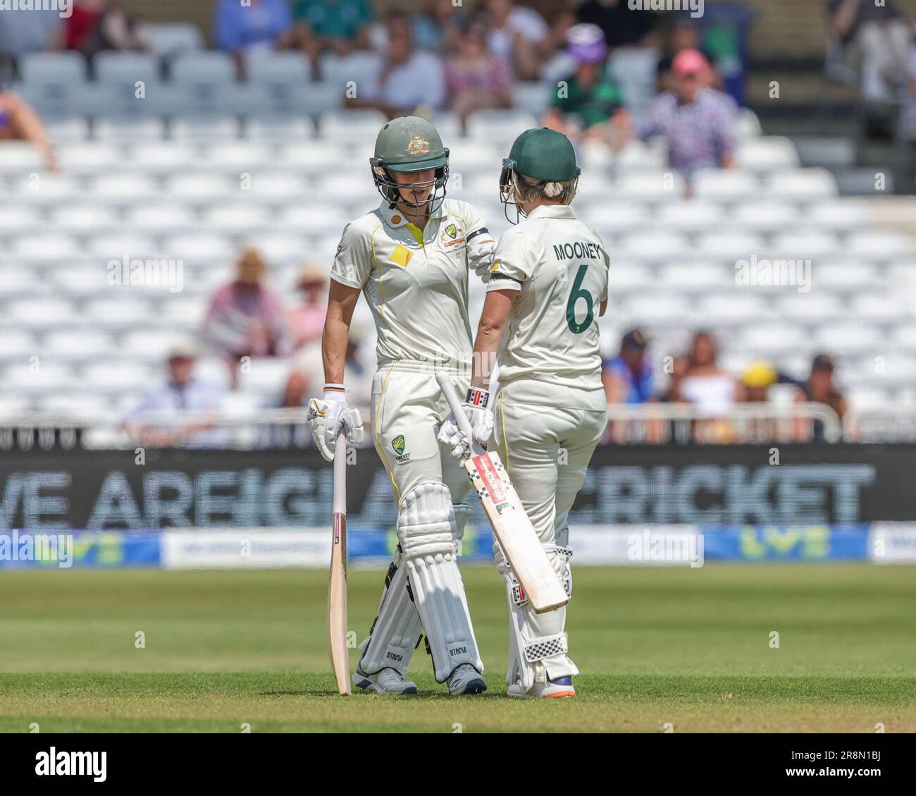 Nottingham, UK. 22nd June, 2023. Beth Mooney of Australia bumps fists ...
