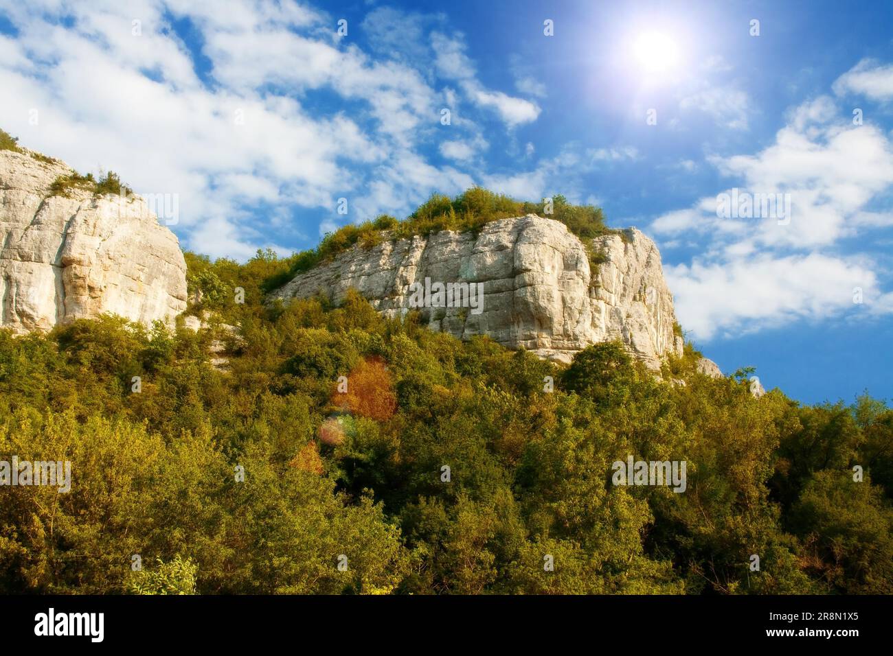 Beautiful landscape mountain range hi-res stock photography and images ...