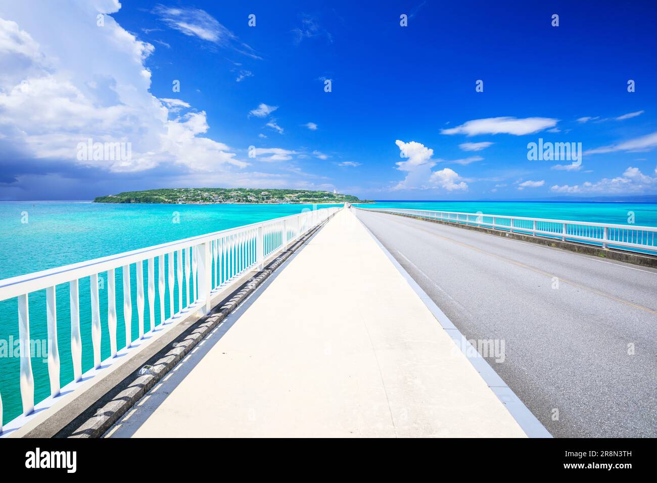 Kouri island ohashi bridge hi-res stock photography and images - Alamy