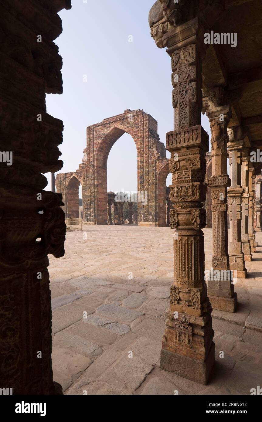 Quwwat-al-Islam Mosque, Qutb Complex, Mehrauli, Delhi, India Stock ...