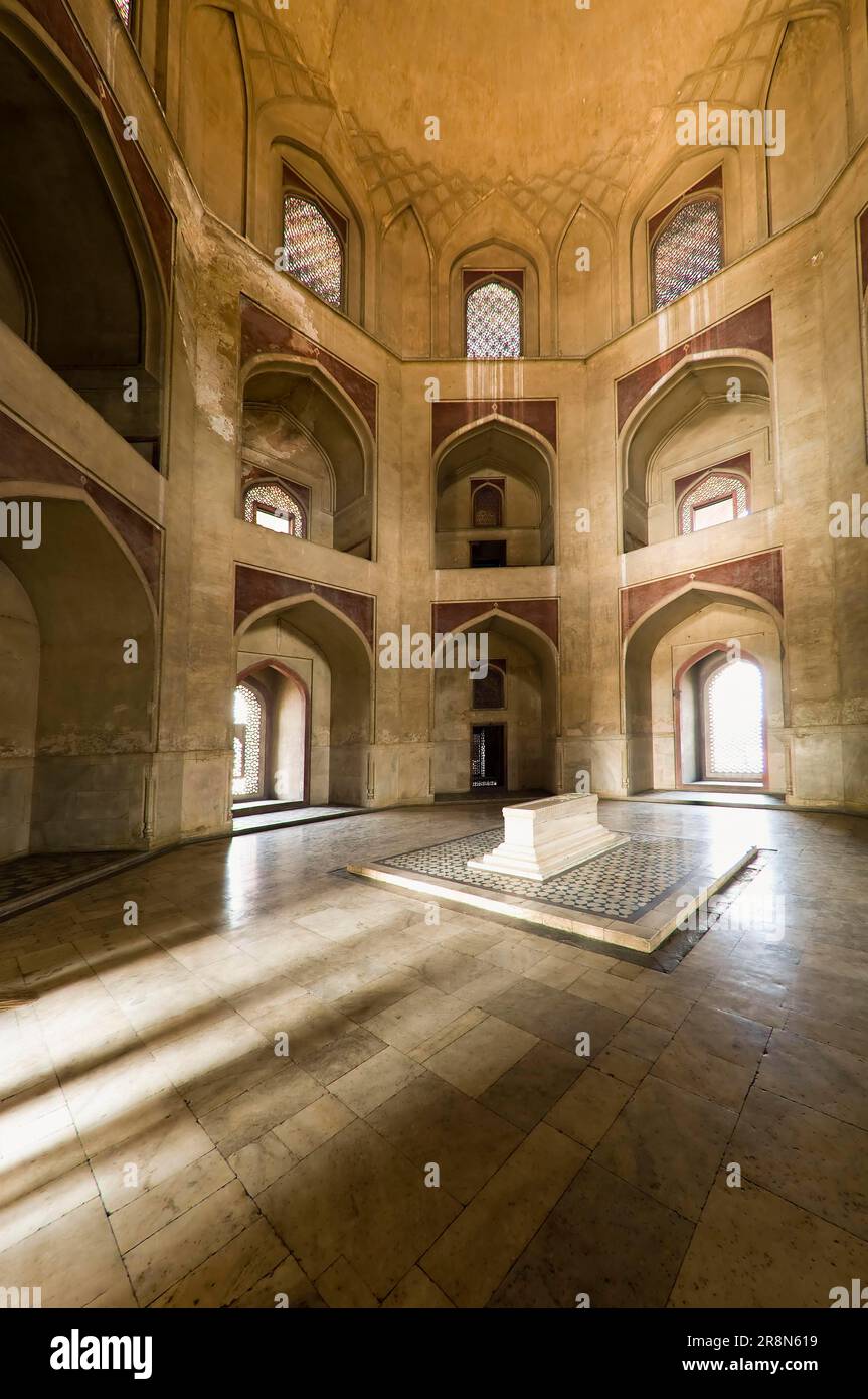 White Marble Memorial, Tomb of Nasiruddin Muhammad, Humayun Mausoleum ...