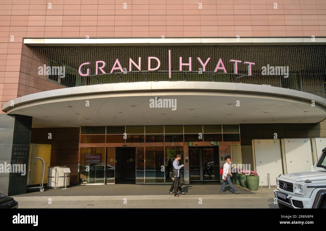 Grand Hyatt Hotel Logo