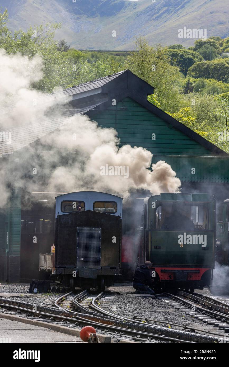Steam Railway Pulls Into Station, Snowdon Railway Station, Snowdonia ...