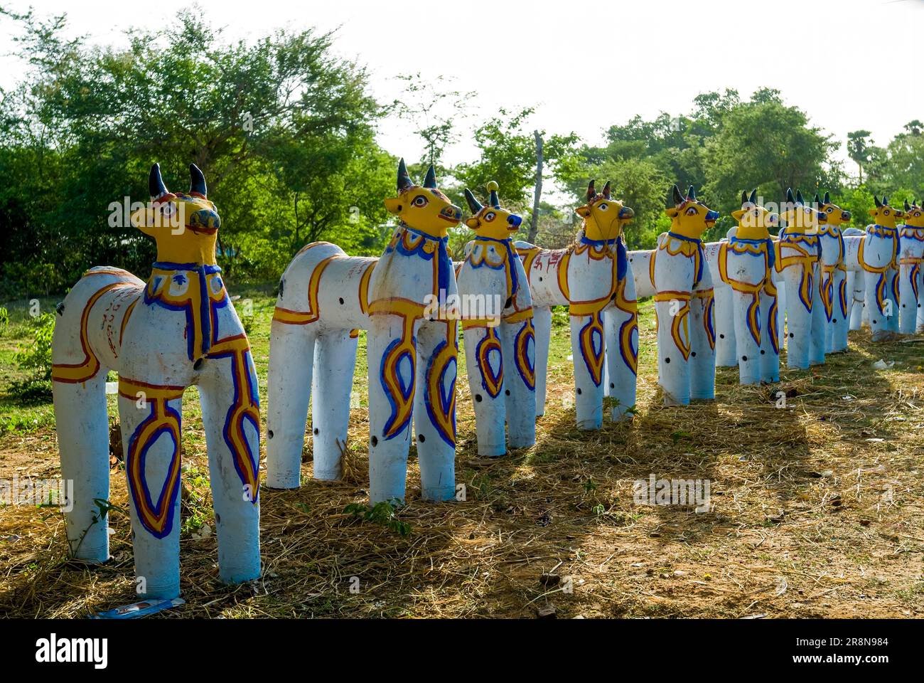 Array of terracotta horses at a village guardian Ayyanar temple near ... Array of terracotta horses at a village guardian Ayyanar temple near ...