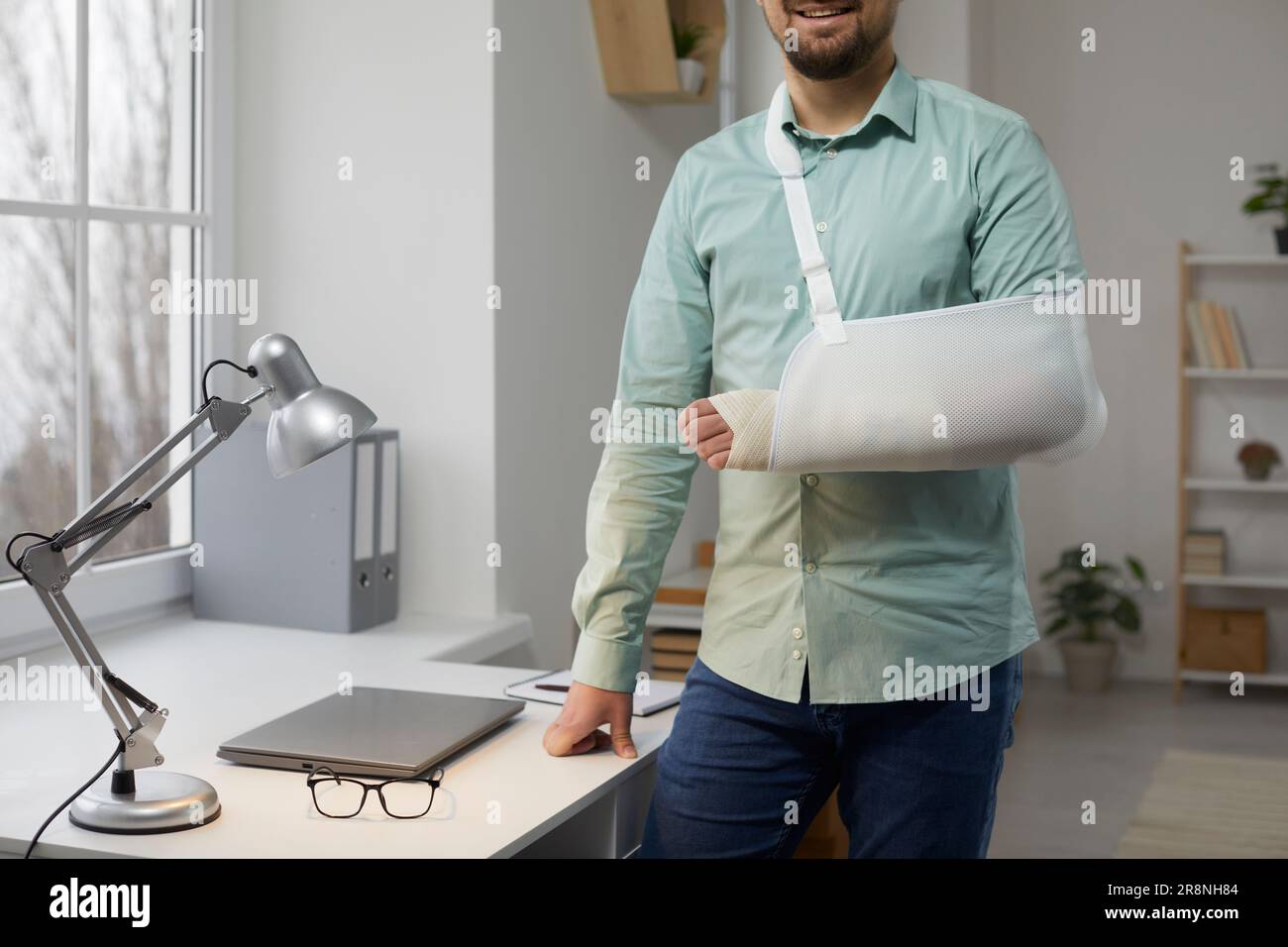 Plaster cast in sport hi-res stock photography and images - Alamy