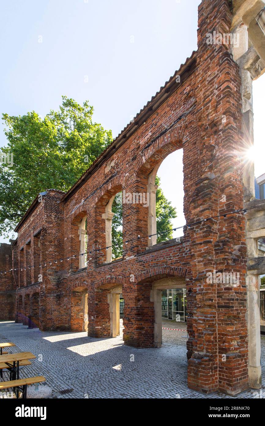 Städtische ruine hi-res stock photography and images - Alamy